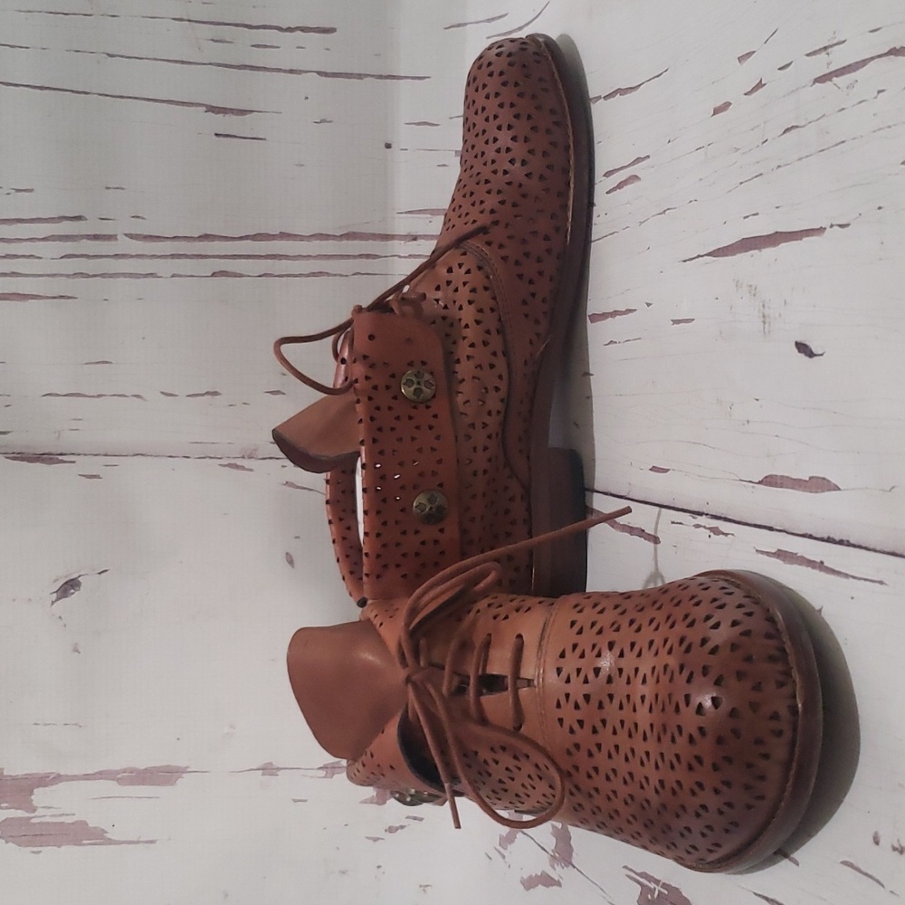 Patricia Nash Chestnut Lace Up Womans Shoes 7.5 - Gem